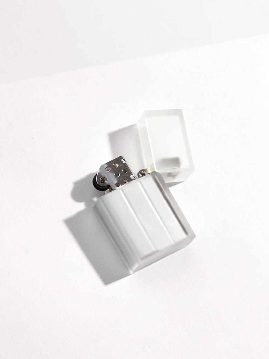 Tsubota Pearl Frosty White Lighter